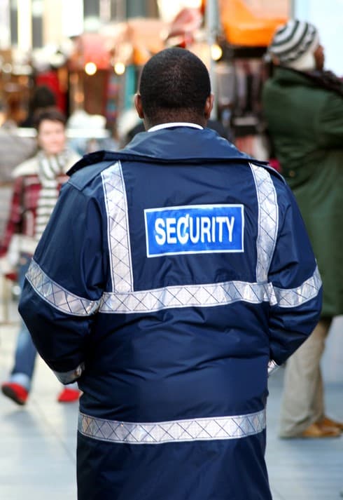 Was genau macht eigentlich ein Doorman? - Aquila Security & Brandwachen